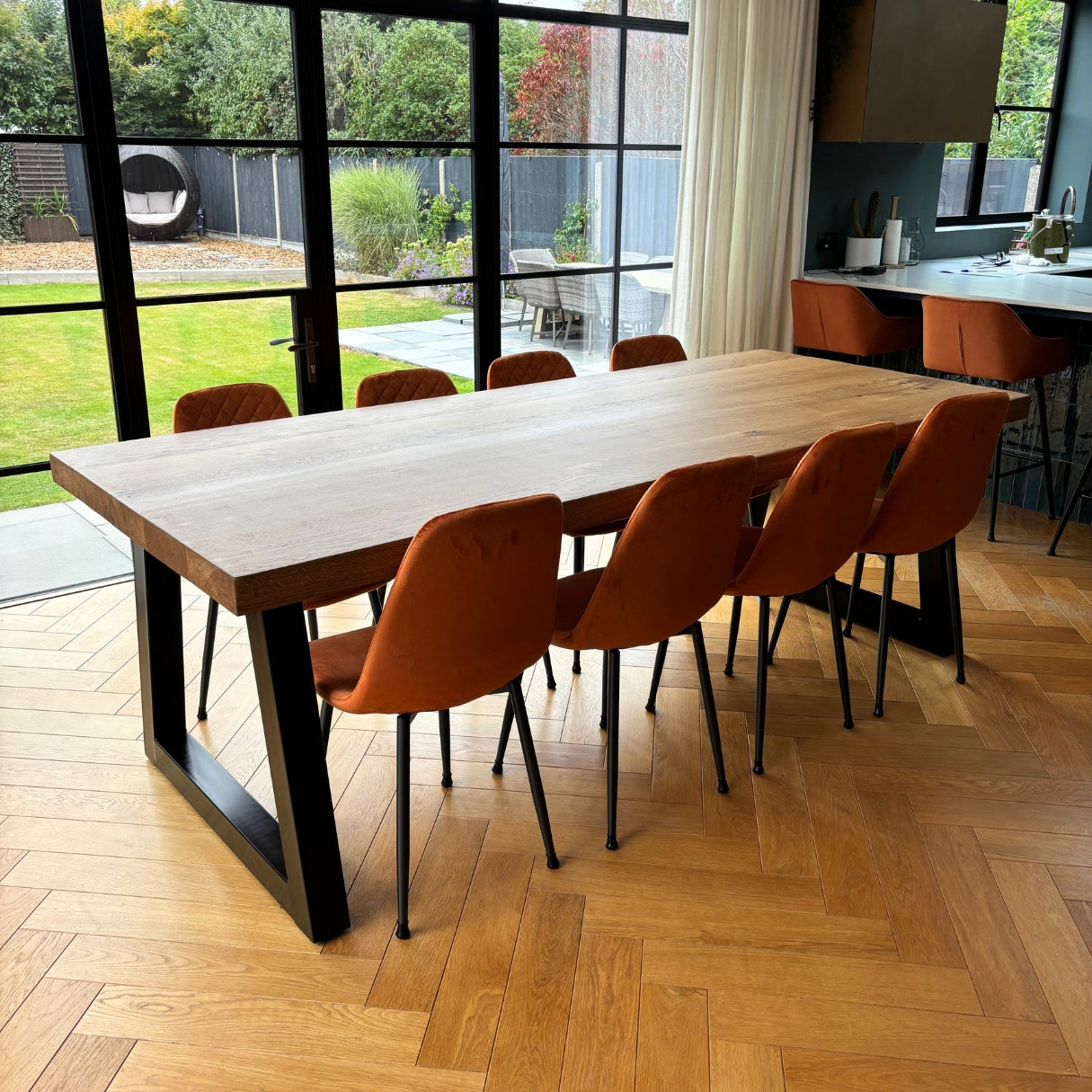 Chunky Rustic Solid Oak Round Dining table with Wooden Central Pedesta ...