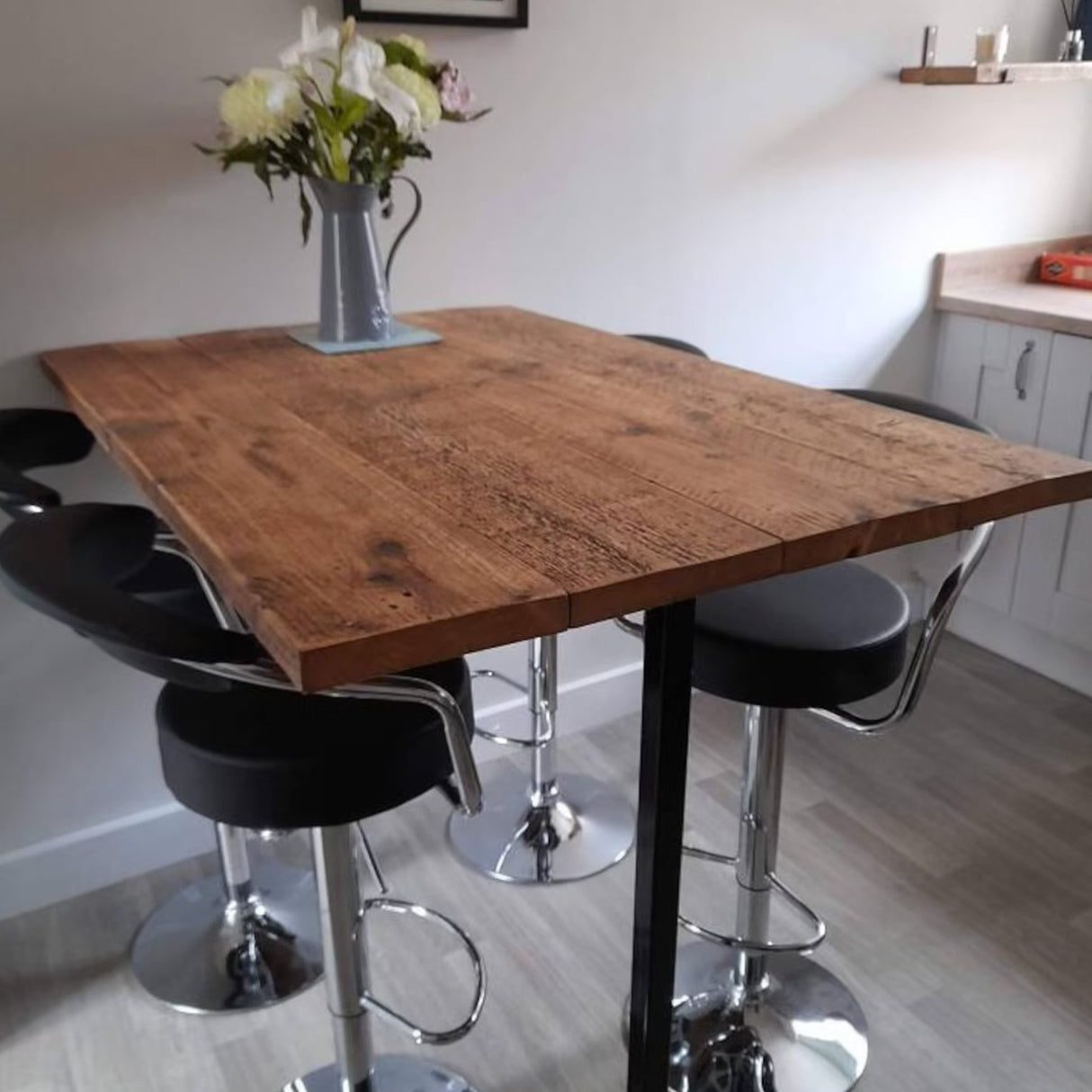 Rustic breakfast bar – Masterplank UK